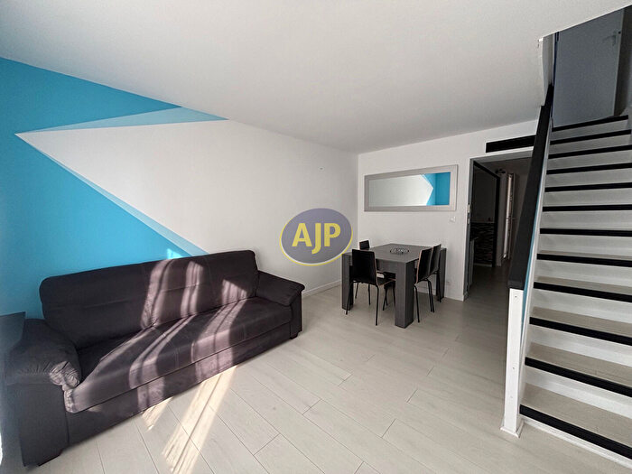 Appartement à louer - Bordeaux, Gare Saint-Jean - 3 pièces - 2 chambres