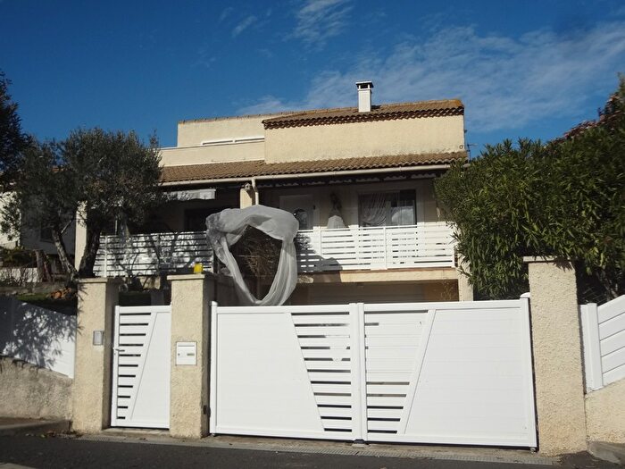 Maison à vendre - Vias, Ville - 6 pièces - 3 chambres