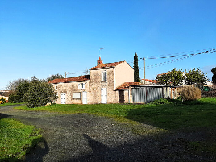 Maison à vendre - Fontenay-le-Comte, Saint-Médard des Près, Boisse - 5 pièces - 4 chambres