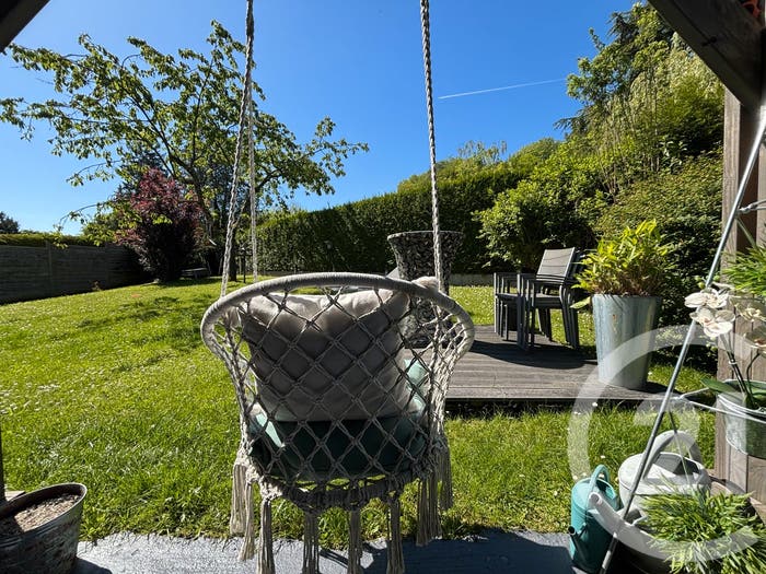 Vauréal, Le Village : Maison 8 pièces à vendre