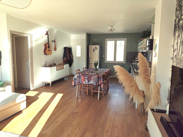 Maison à vendre - Cognac, Crouin - 4 pièces - 3 chambres