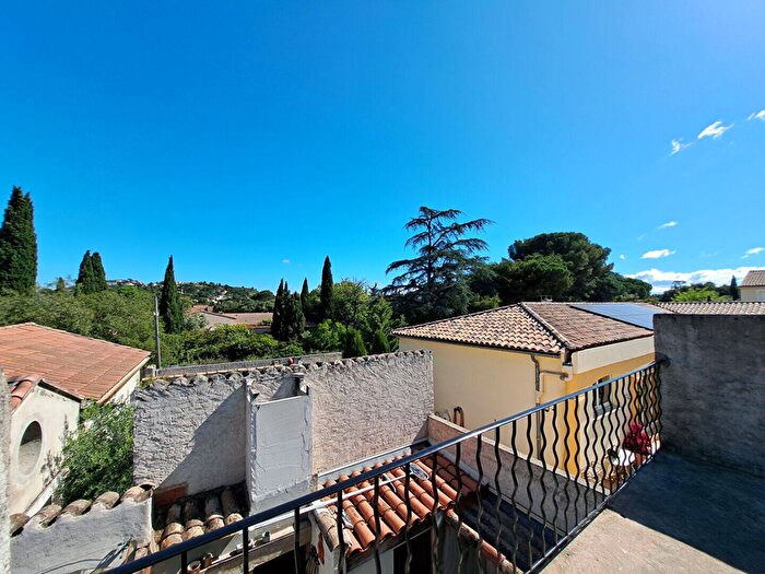 Bellecroix-Pont d'Avignon, Villeneuve-lès-Avignon - Appartement 1 pièce à louer