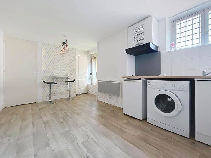 Appartement à louer - Saint Fiacre-Trois Maisons, Nancy - 1 pièce