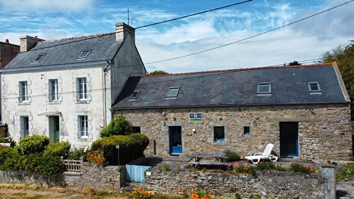 Maison 9 pièces à Beuzec-Cap-Sizun, à vendre