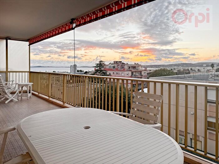 Appartement à vendre - Saint-Laurent-du-Var, Galinières, Pomarels - 2 pièces - 1 chambre