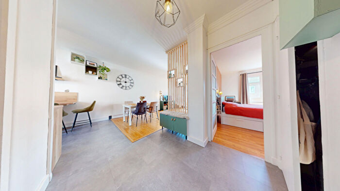 Grenoble, La Capuche, Grands Boulevards : Appartement 2 pièces à vendre