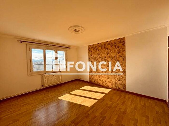 Appartement à louer - La Gauthiere, Clermont-Ferrand - 3 pièces - 2 chambres