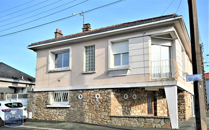 Maison à vendre - Cholet, Tuilerie - 8 pièces - 3 chambres