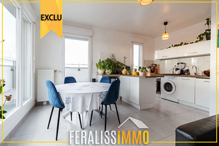 Appartement à vendre - Cergy, Axe Majeur, Horloge - 4 pièces - 3 chambres