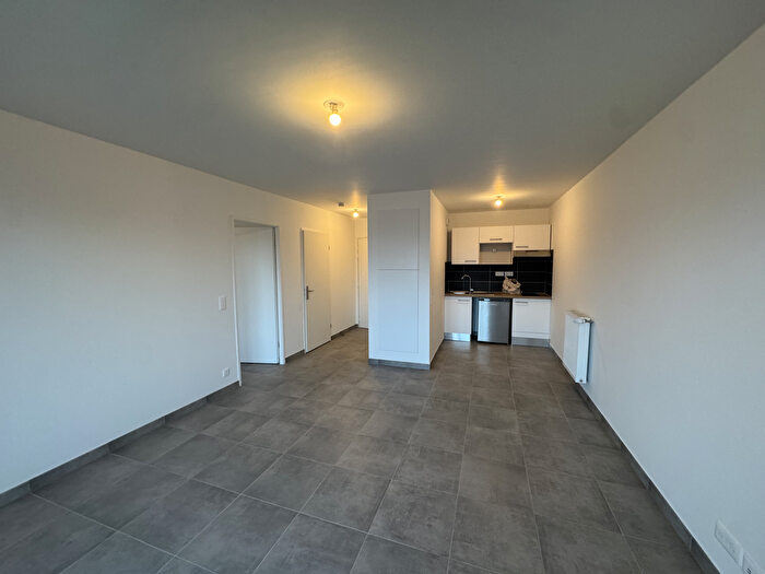 Appartement à louer - Montereau-Fault-Yonne, Ville basse - 2 pièces - 1 chambre