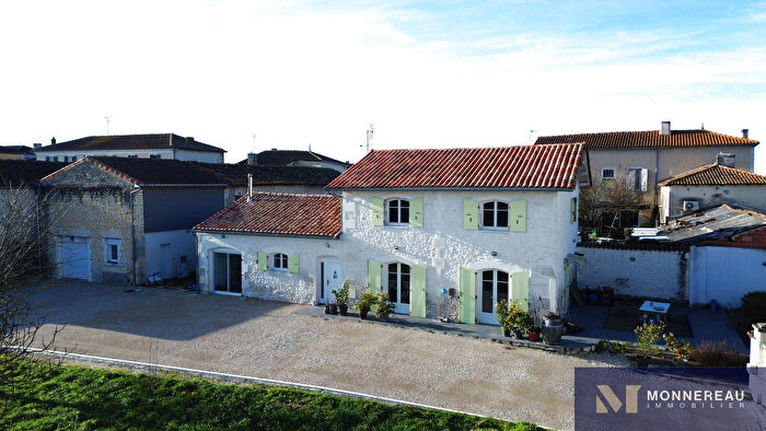 Maison à vendre - Lonzac - 6 pièces - 4 chambres