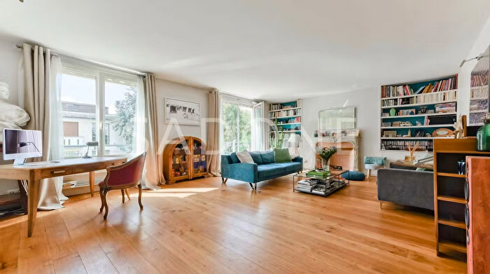 Neuilly-sur-Seine, Saint-James, Madrid : Appartement 5 pièces à vendre