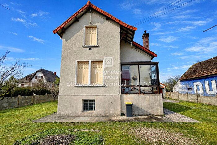 Maison à vendre - Vatan - 4 pièces - 3 chambres