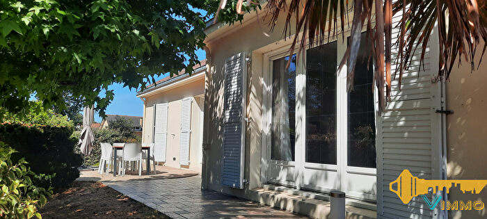 Maison 6 pièces à Saint-Sébastien-sur-Loire, Est, à vendre