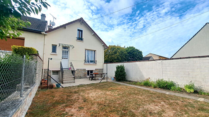 Beaumont-sur-Oise : Maison 5 pièces à vendre