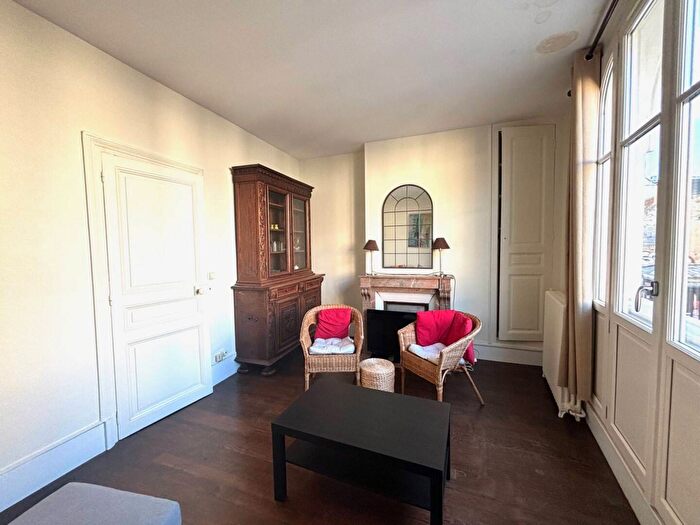 Appartement 4 pièces à louer à Fontainebleau
