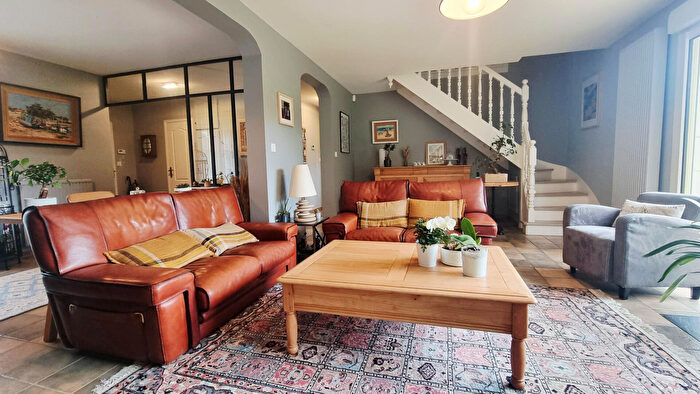 Maison à vendre - Écouflant - 7 pièces - 5 chambres