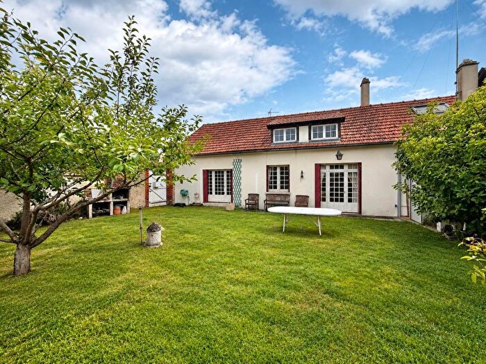 Gasville-Oisème : Maison 6 pièces à vendre