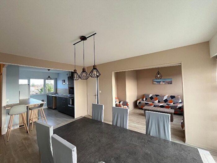 Appartement 4 pièces à Cognac, Champ de Foire, à vendre