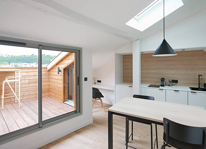 Appartement à louer - Saint-Étienne - 2 pièces - 1 chambre