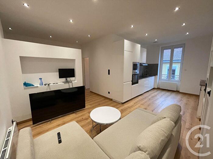 Appartement à vendre - Oullins, Centre-ville - 3 pièces - 2 chambres