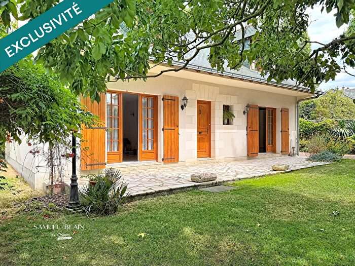Maison 8 pièces à Saint-Lambert-des-Levées, Croix Verte, à vendre