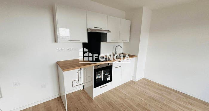 Appartement 2 pièces à louer à Cheminots-Acacias-Faubourg de Lille, Valenciennes