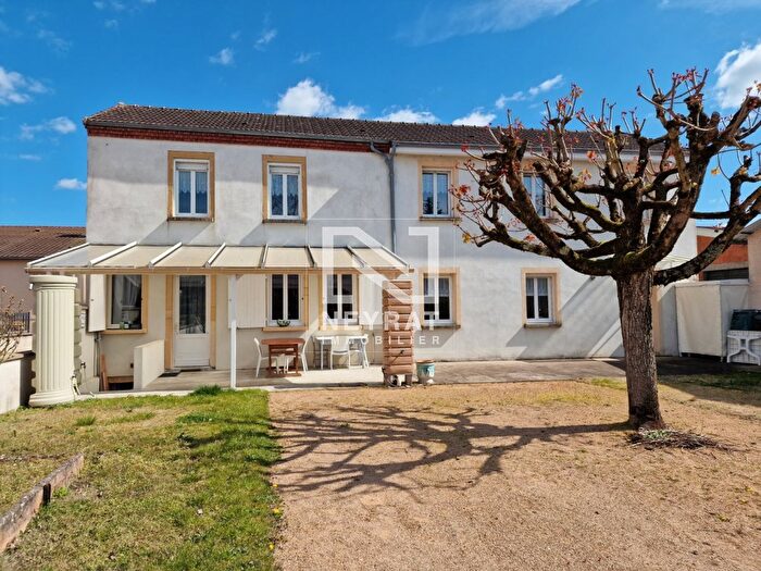 Maison à vendre - Digoin - 8 pièces - 4 chambres