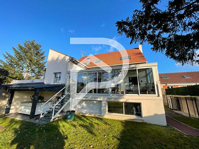 Maison à vendre - Boissy-Saint-Léger, Bois Clary - 7 pièces - 4 chambres