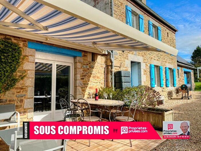 Maison à vendre - Pommerit-Jaudy - 6 pièces - 4 chambres