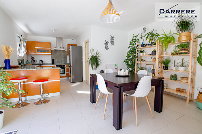 Maisons à vendre et appartements à louer - 1