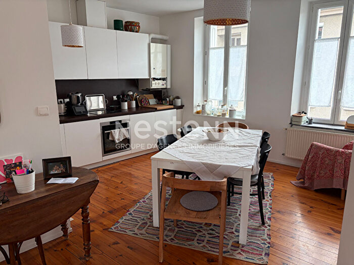 Appartement à louer - Yssingeaux - 4 pièces - 3 chambres