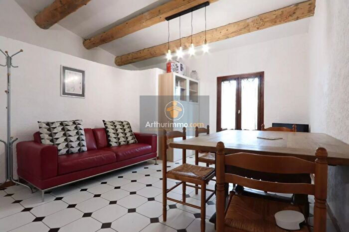 Rustrel : Appartement 4 pièces à louer