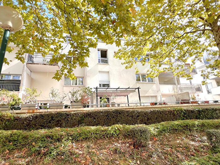 Appartement 3 pièces à Plaisir, Aqueduc, à vendre