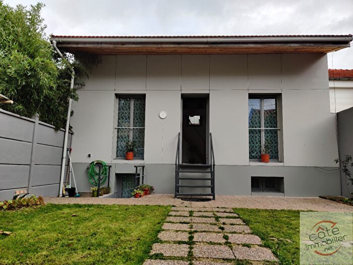 Maison à louer - Cachan, Ouest Nord - 4 pièces - 2 chambres