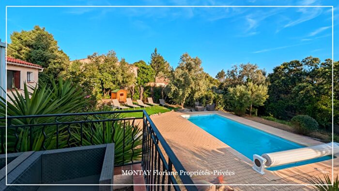 Maison à vendre - Flayosc - 6 pièces - 4 chambres