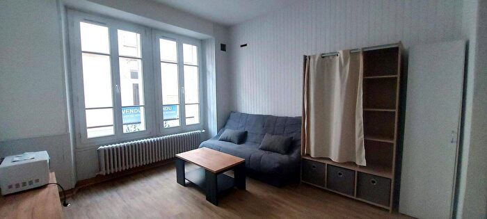 Appartement à louer - Centre, Château-Thierry - 1 pièce