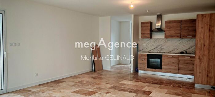 Maison à vendre - Saintes, Centre-ville - 5 pièces - 2 chambres