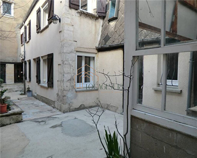 Bourges, Centre-ville, Charlet, Lahitolle, Pignoux, Sembat : Maison 3 pièces à louer