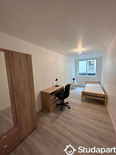 Appartement à louer - Gambetta, Cholet - 1 pièce - 8 chambres