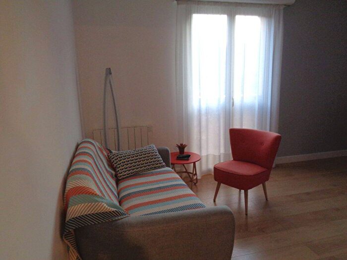Centre Ville, Aix-en-Provence : Appartement 2 pièces à louer