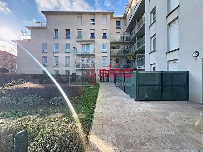 Appartement à louer - Créteil, Champeval - 3 pièces - 2 chambres