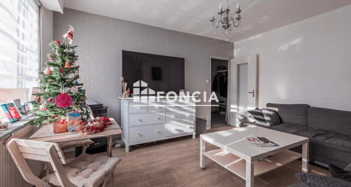 Appartement à vendre - Hoenheim - 4 pièces - 3 chambres