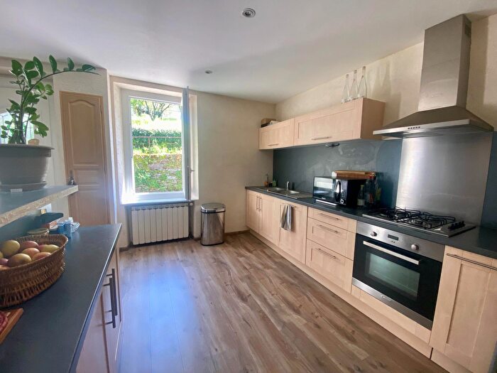Saint-Amans-Valtoret : Maison 4 pièces à vendre