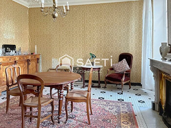 Maison à vendre - Moulis-en-Médoc - 10 pièces - 8 chambres