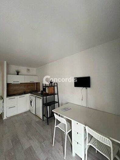 Appartement à louer - Vand uvre-lès-Nancy - 1 pièce