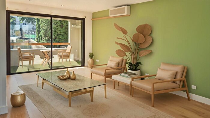 Appartement à vendre - Carpentras, Coeur de Ville - 3 pièces - 2 chambres