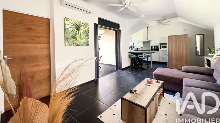 Appartement à vendre - Saint-Paul, Saline les Bains - 3 pièces - 2 chambres