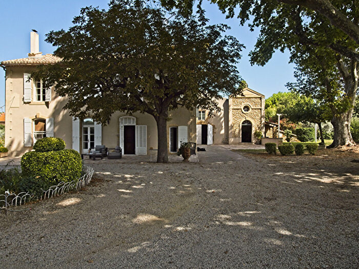 Maison à louer - Saint-Chamas - 7 pièces - 5 chambres