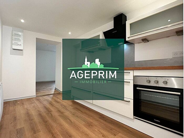 Appartement à louer - Centre Ville, Saint-Dié-des-Vosges - 2 pièces - 1 chambre